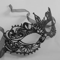 Graue Herren (II) – Who is Alice